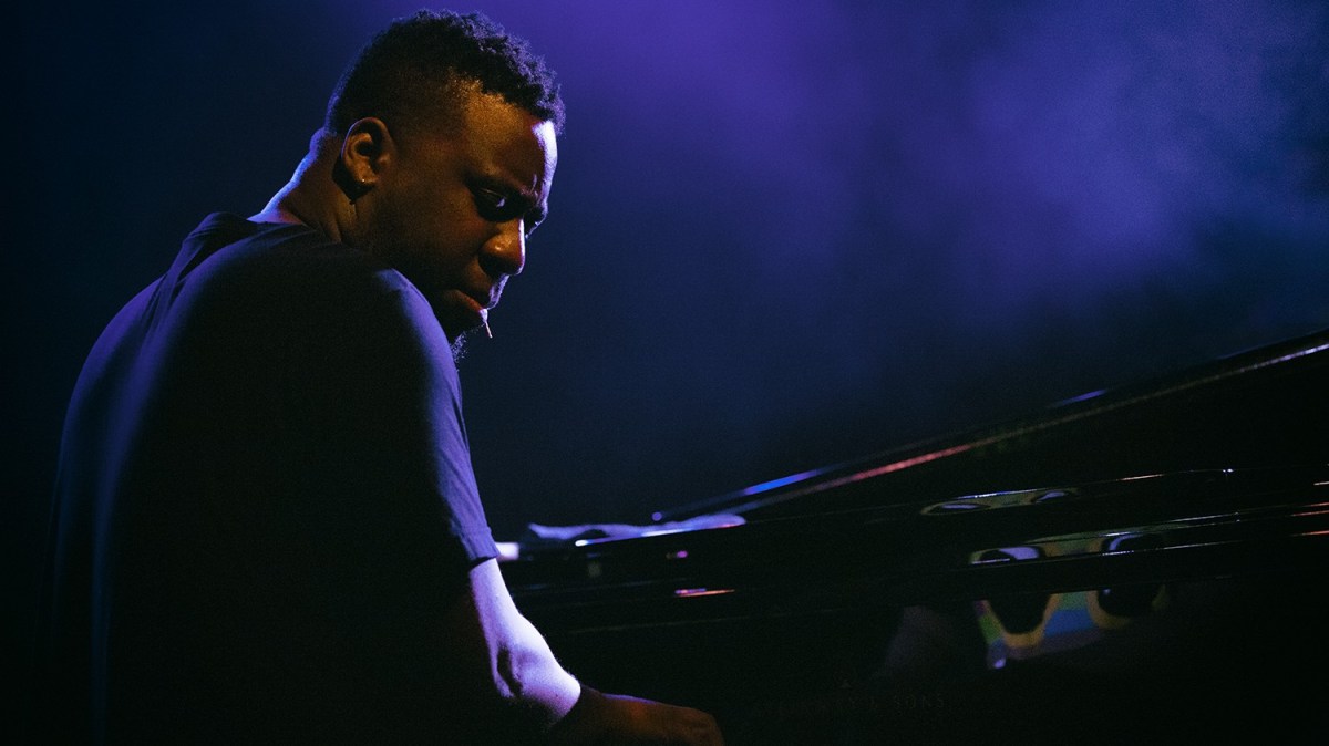 Jazz Artist Robert Glasper Reimagines the Music of Miles Davis - InsideHook