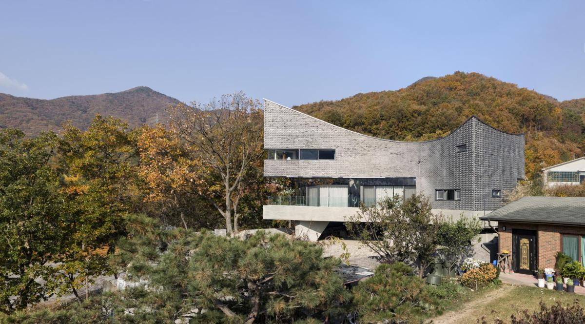 These Houses Raise the Bar for Modern Elevated Homes - InsideHook