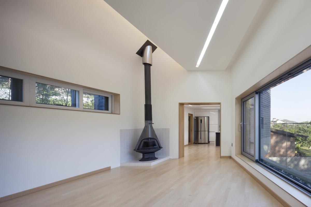 These Houses Raise the Bar for Modern Elevated Homes - InsideHook