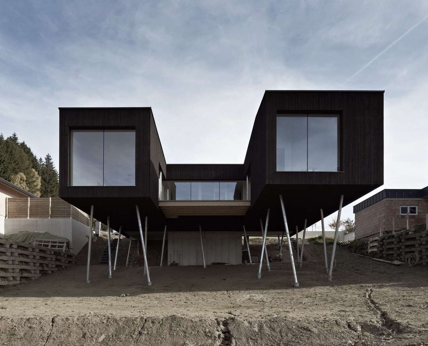 These Houses Raise the Bar for Modern Elevated Homes - InsideHook