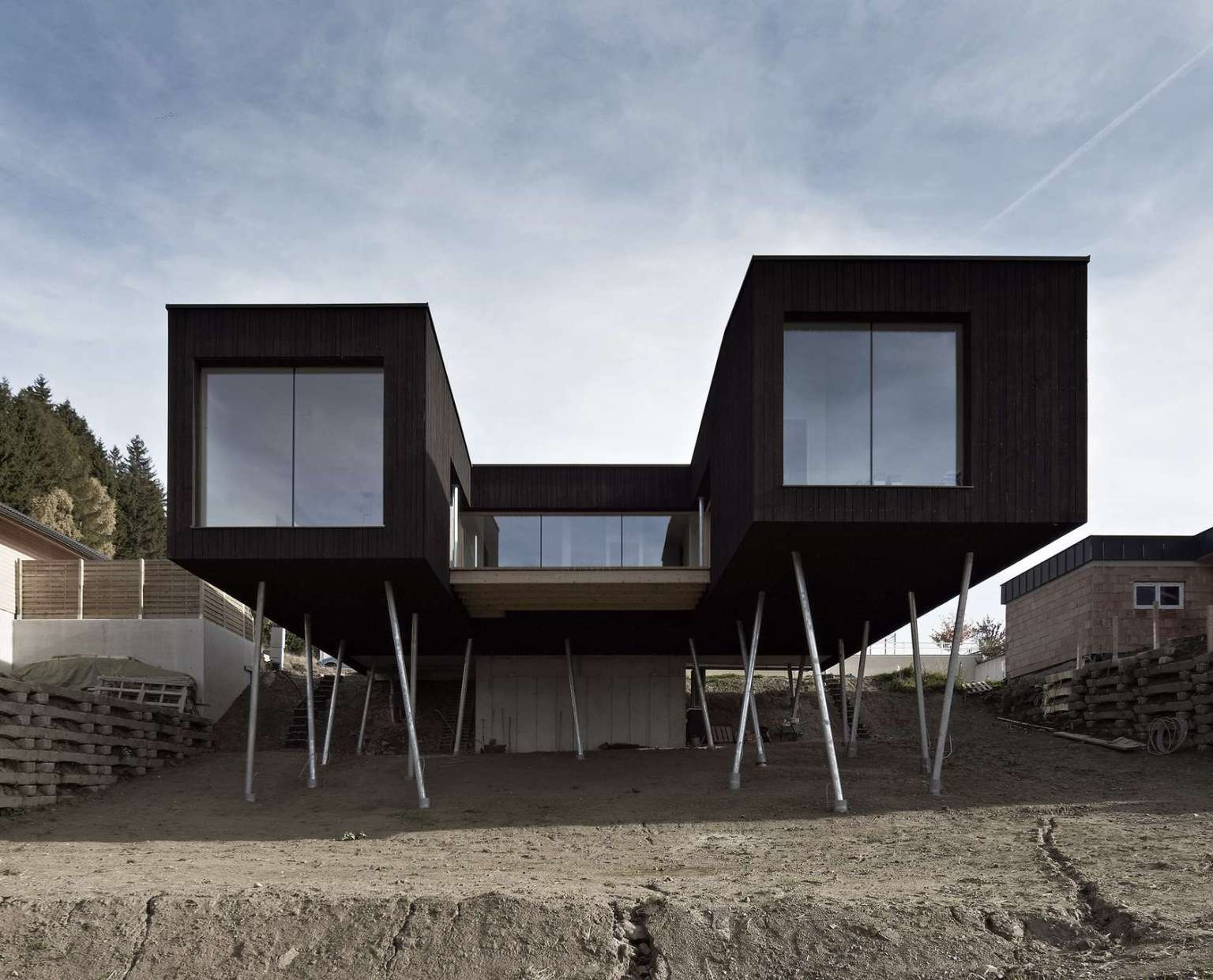 These Houses Raise the Bar for Modern Elevated Homes - InsideHook