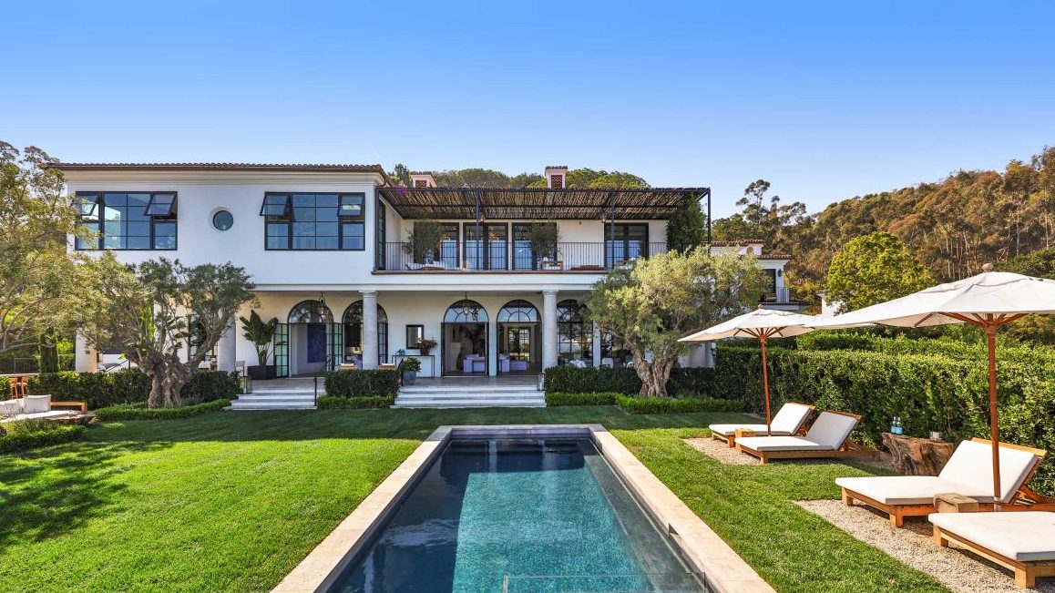 Own President Ronald Reagan’s Pacific Palisades Home for $29.7 Million ...