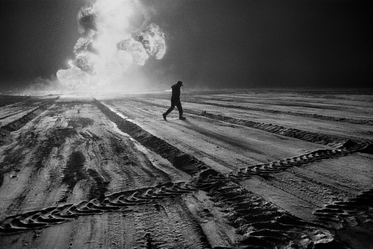 Iconic Sebastião Salgado Desert Fire Photo Series Gets Limited Edition ...