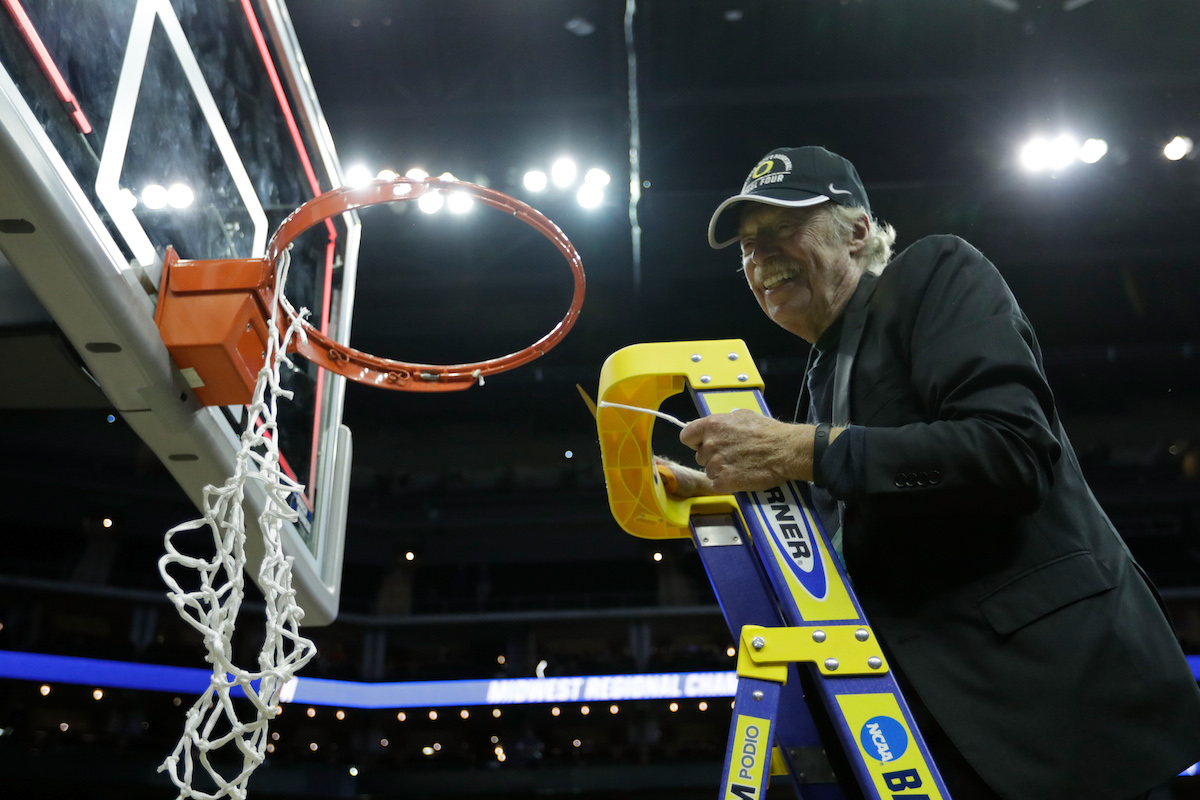 The Oregon Ducks' Special Relationship With Nike and Billionaire Phil ...