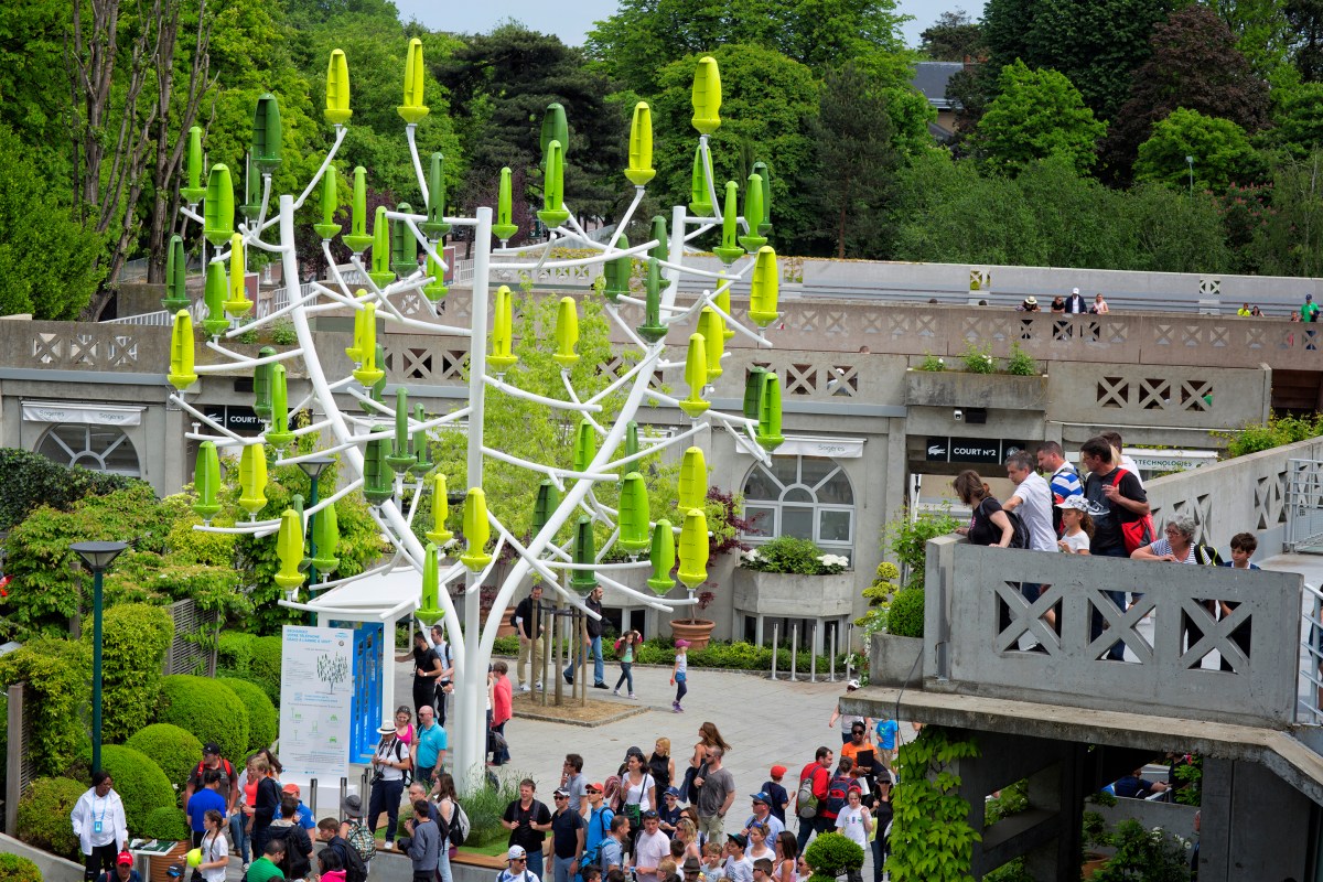 'Wind Tree' Turbines Disguised as Art, But Designed for Business ...
