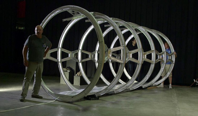 NASA Designs Inflatable Greenhouse to Help Astronauts Live on Mars ...