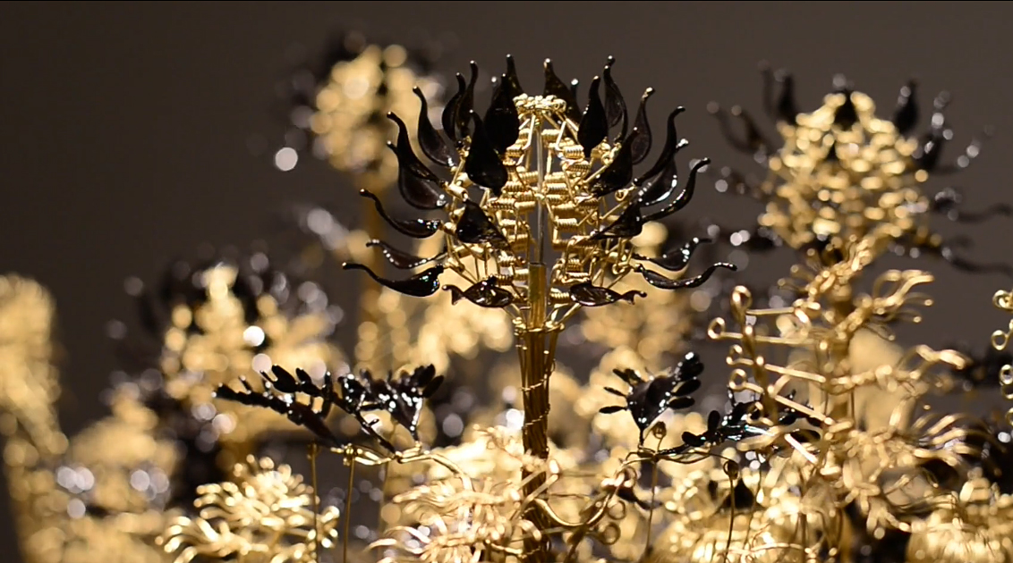 Sculpture Artist Casey Curran Makes Metal Plants Blossom with Movement ...