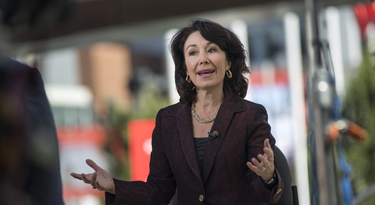 The Surprising, Reverse Gender Pay Gap Among Top CEOs of Corporate ...