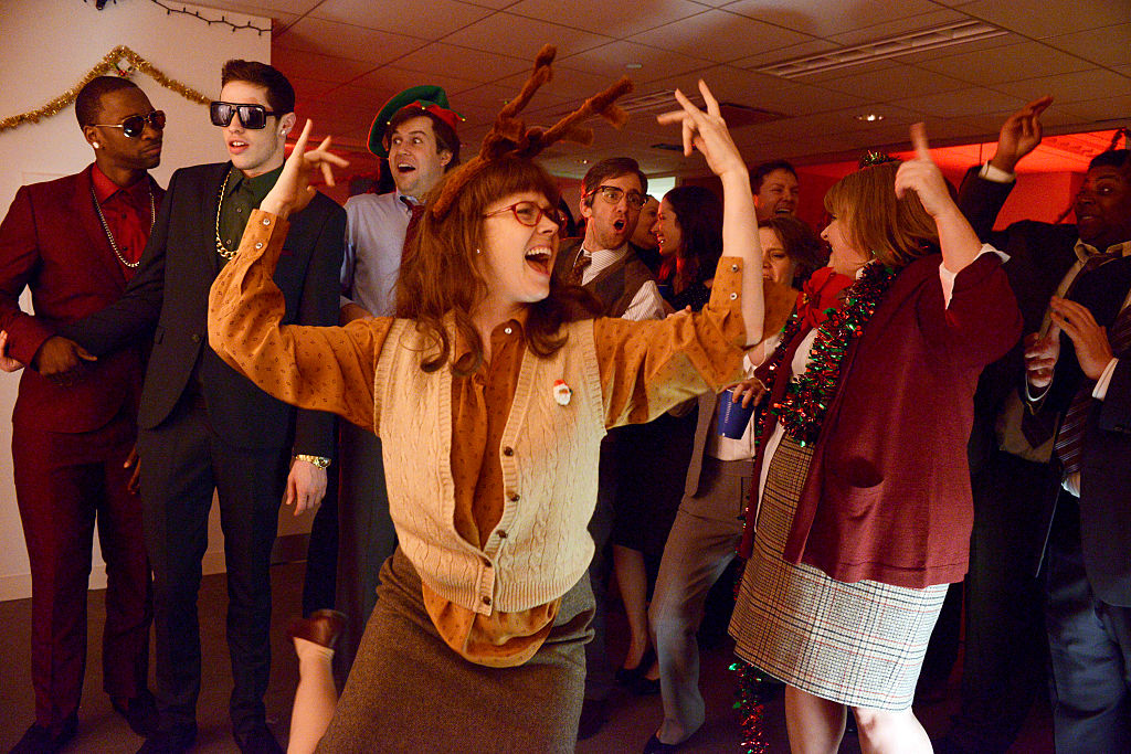 More Workplaces Cut Booze at Holiday Parties to Curb Inappropriate ...