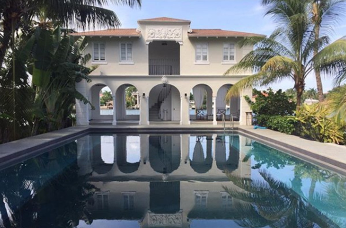 Live Like a Mob Boss in Al Capone's Mansion for Just $15 Million ...