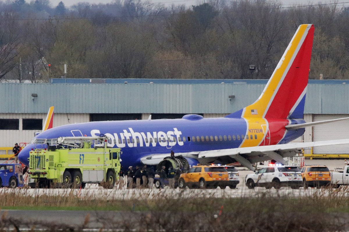 Meet the Hero Who Landed the Southwest Flight After Its Engine Blew ...