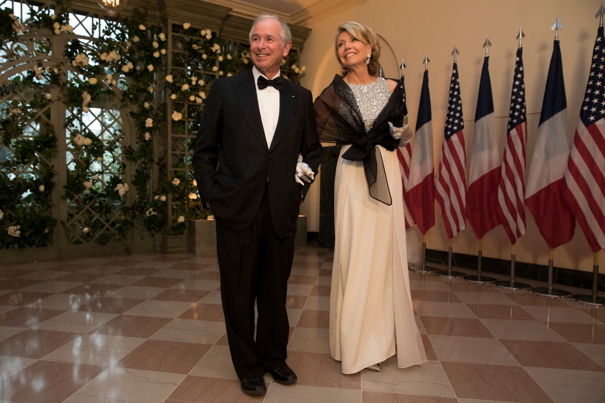 Money Hasn't Bought Stephen Schwarzman Friends — But He Doesn't Care ...