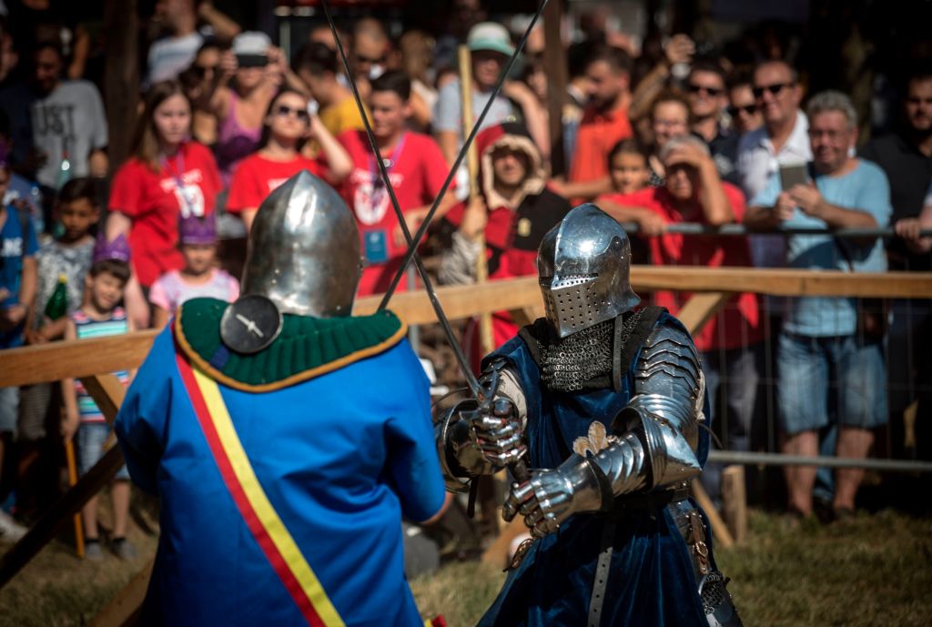 Real Fights Make History at Serbia's Medieval Festival - InsideHook