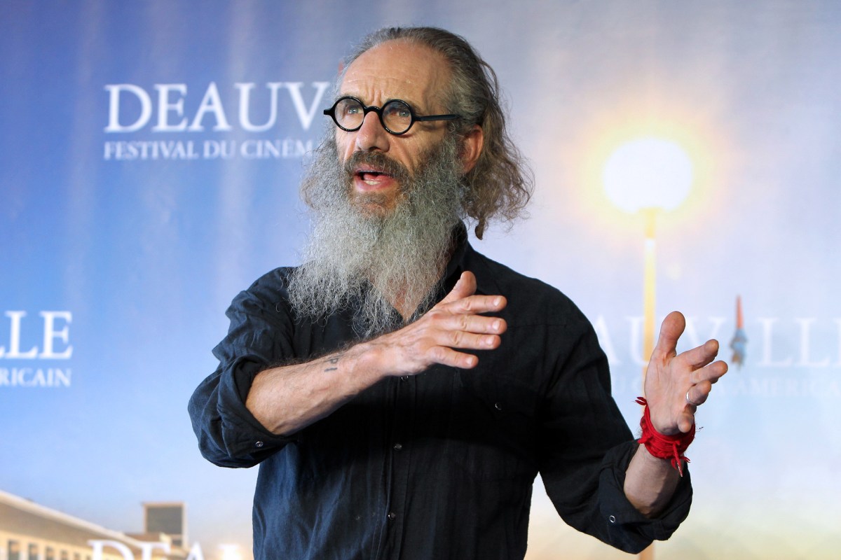 Director Tony Kaye Plans On Casting Robot as Lead in Next Film - InsideHook