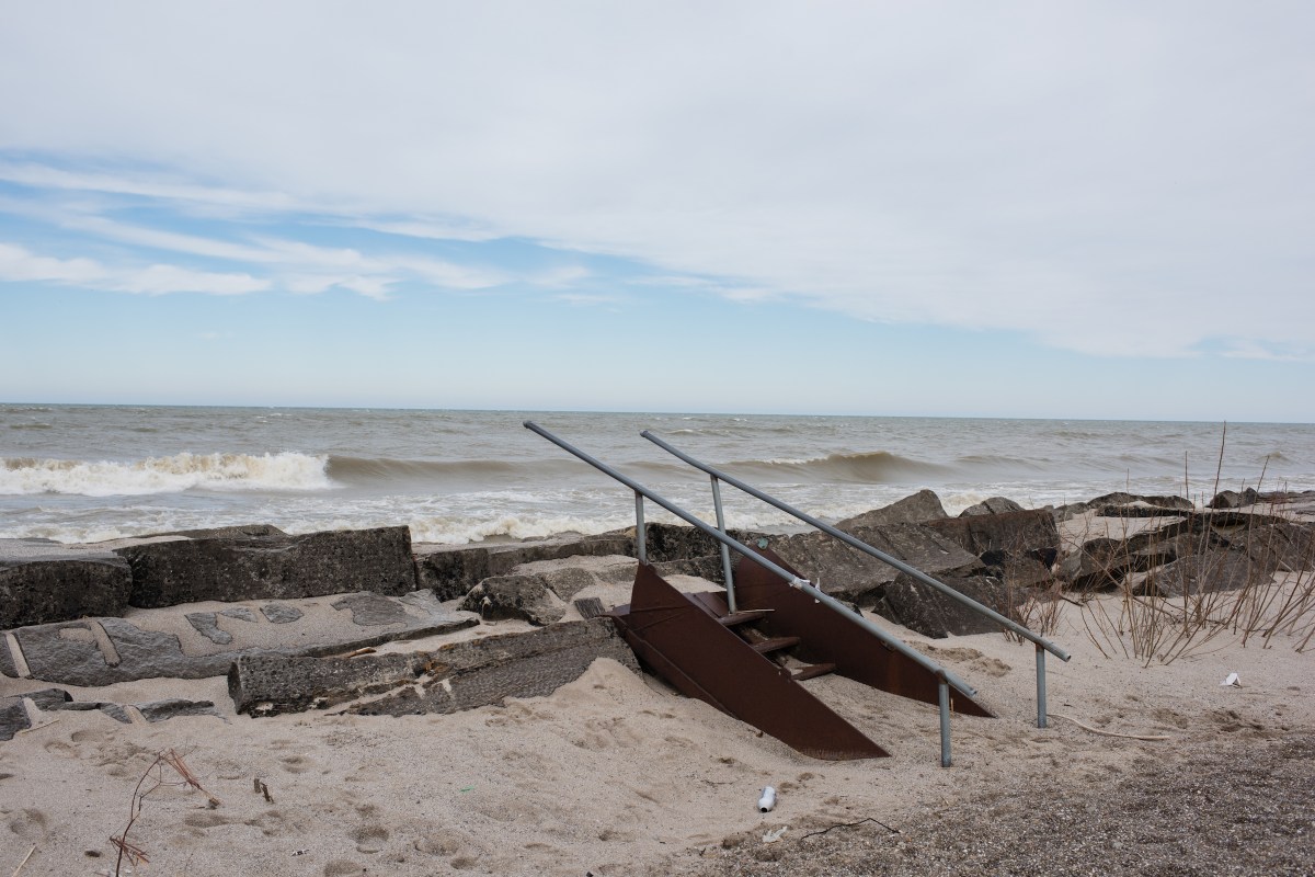 The Likely-Uncovered Lake Serpent Is the Oldest Shipwreck in Lake Erie ...