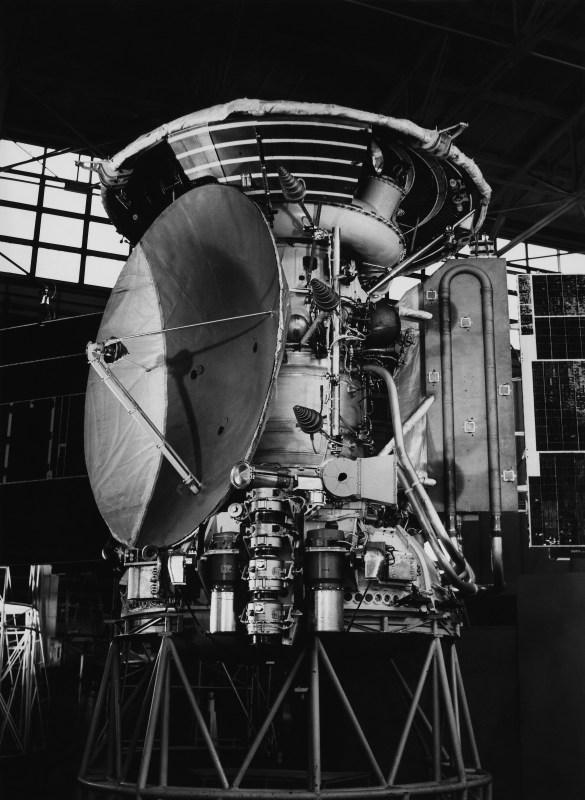 How Historic First Mission to Mars Surface... Ended in a Crash Landing ...