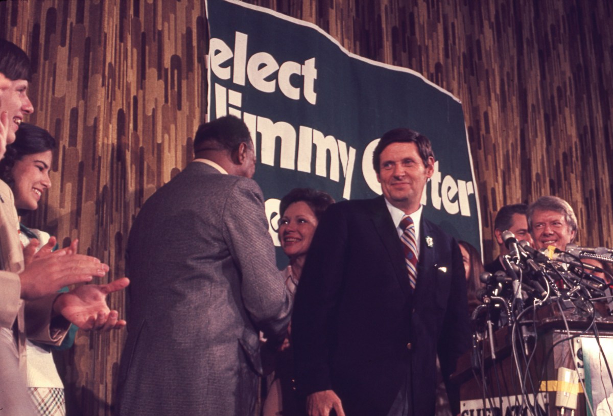 Former U.S. Senator and Author of Title IX Law Birch Bayh Dead at 91 ...