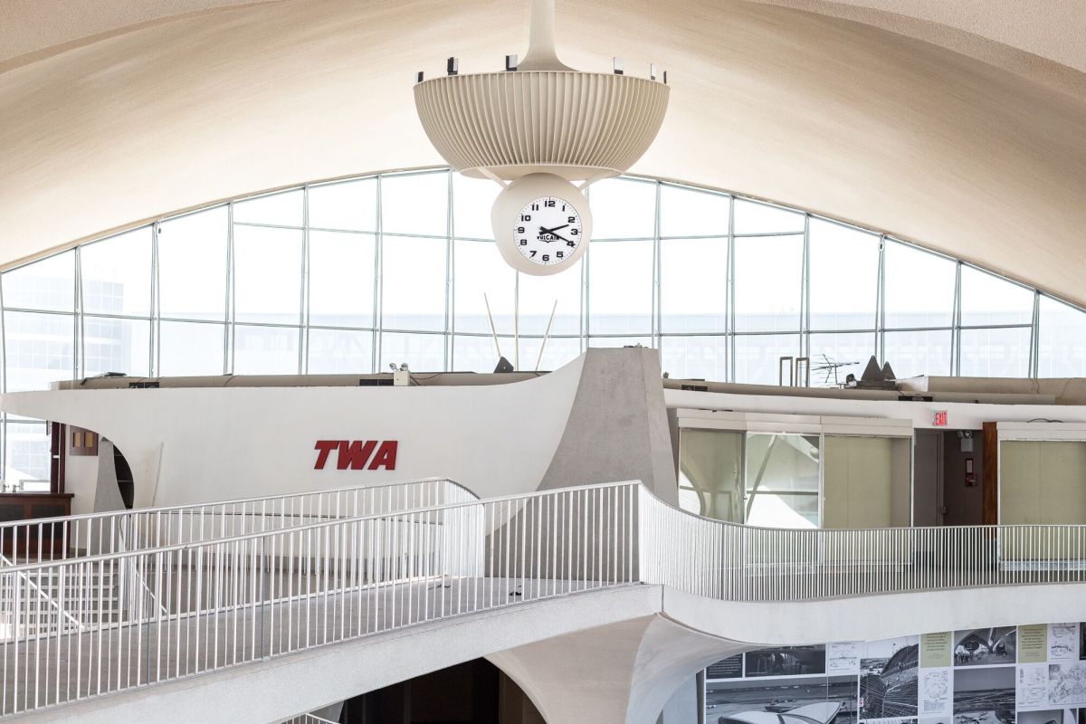 Review: The TWA Hotel Won't Send You Back to the Glory Days of Air ...