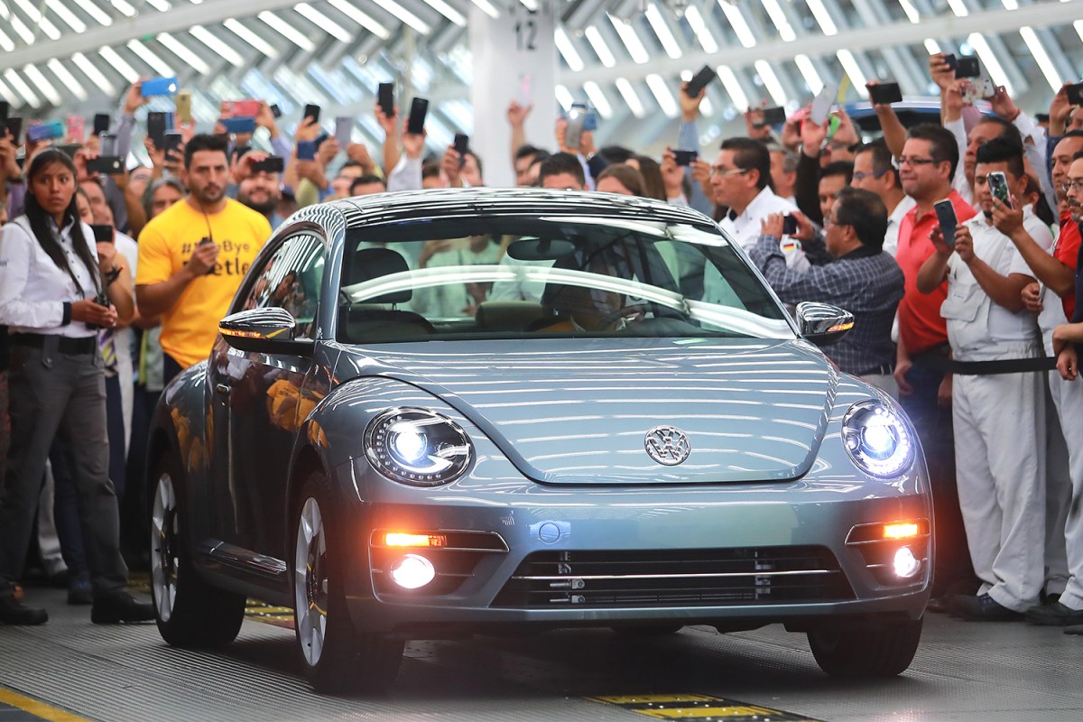 After 81 Years, the Last Volkswagen Beetle Has Been Made - InsideHook