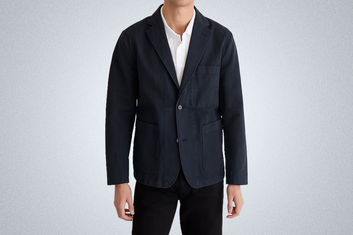 13 Best Wrinkle-Resistant Travel Blazers for Men - InsideHook