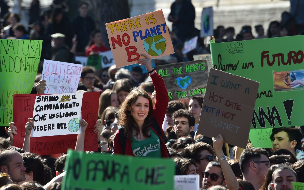 Watch: Youth Protestors Around the World Participate in Climate Strikes ...