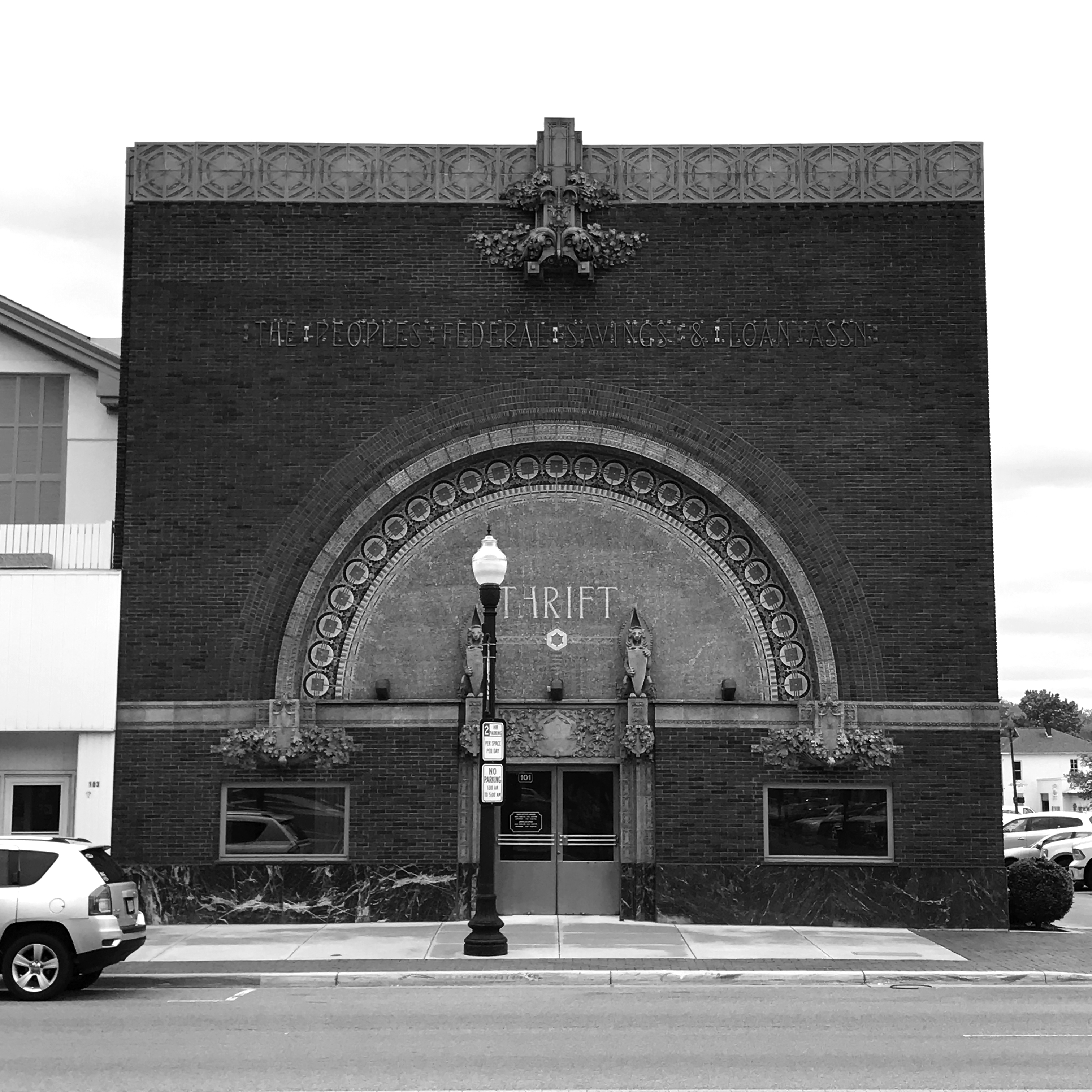 What Is the Definition of Midwestern Architecture? - InsideHook