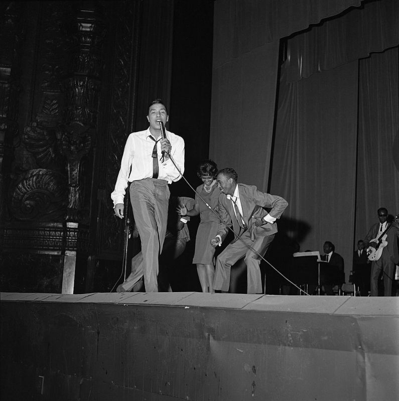 How Claudette Robinson Earned Her Title as the "First Lady of Motown ...