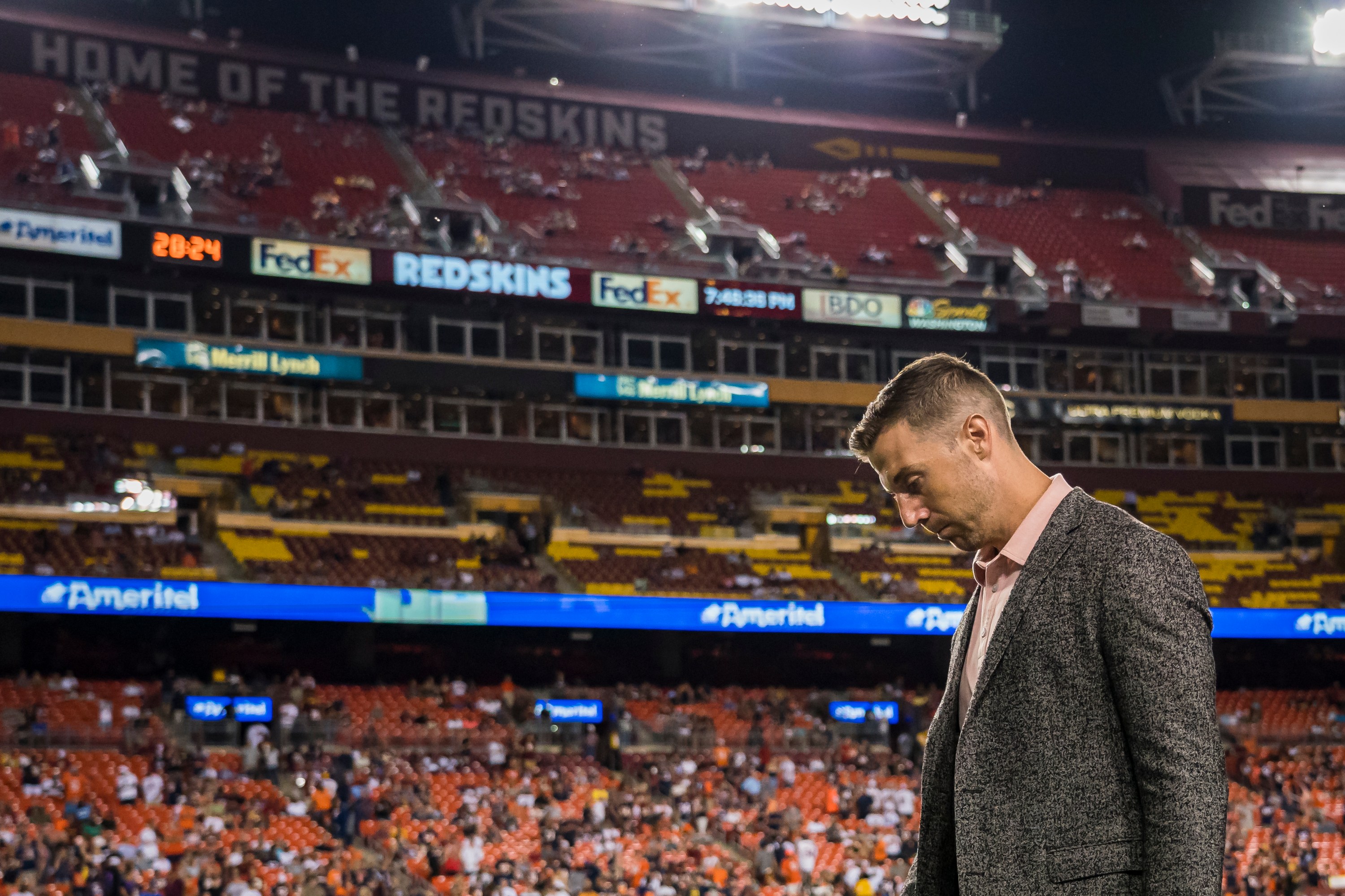 Alex Smith's Leg Injury Was Bad Enough to Rehab at a Military Facility ...