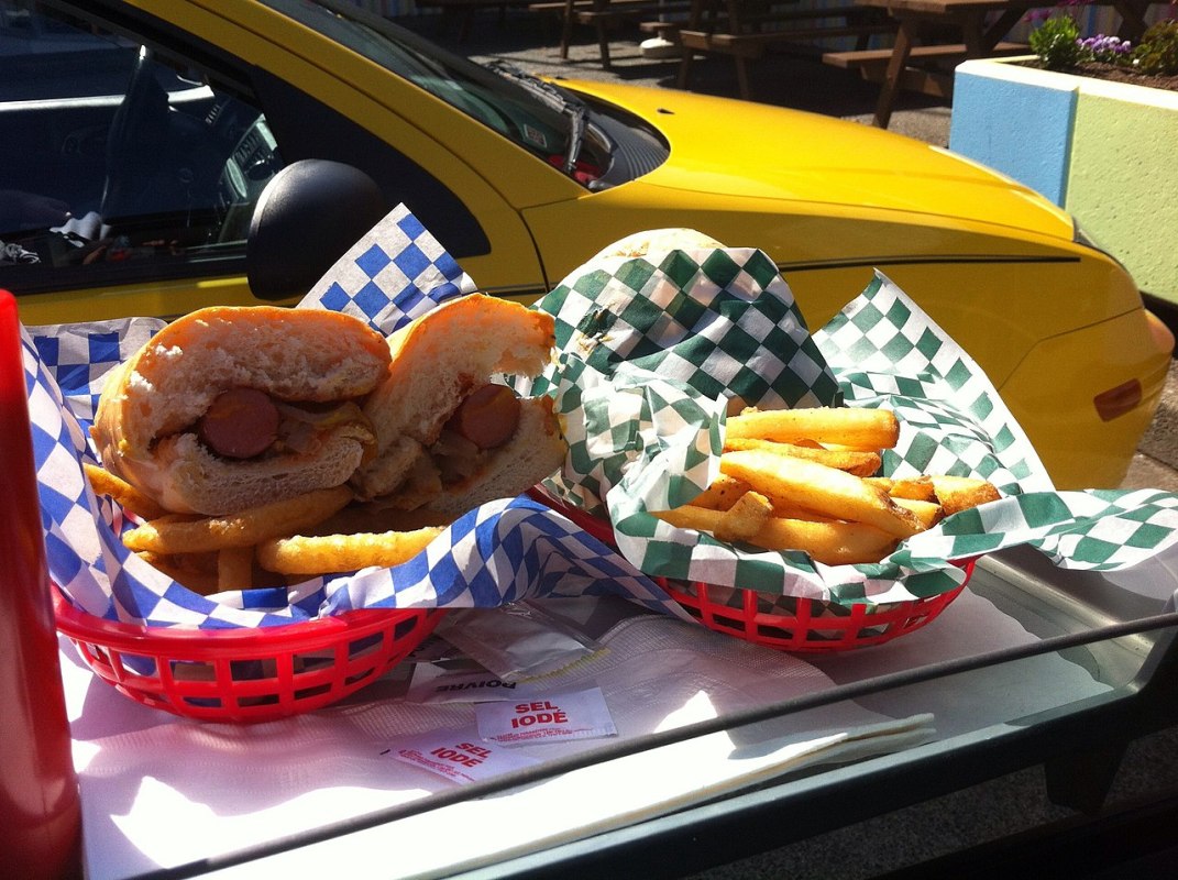 Are Carhops About to Make a Comeback? - InsideHook