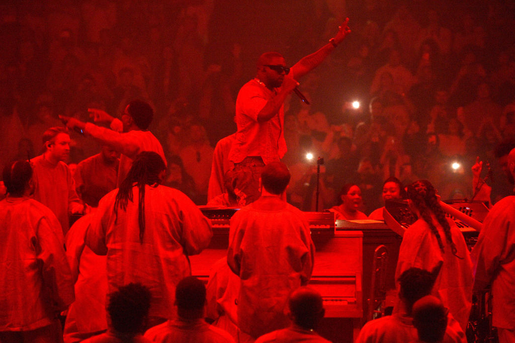 Kanye West Announces 2020 Presidential Bid on Twitter - InsideHook
