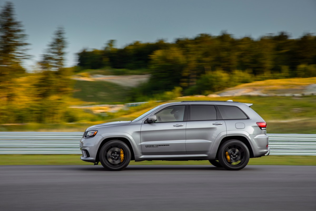Review: The 707-HP 2020 Jeep Grand Cherokee Trackhawk - InsideHook