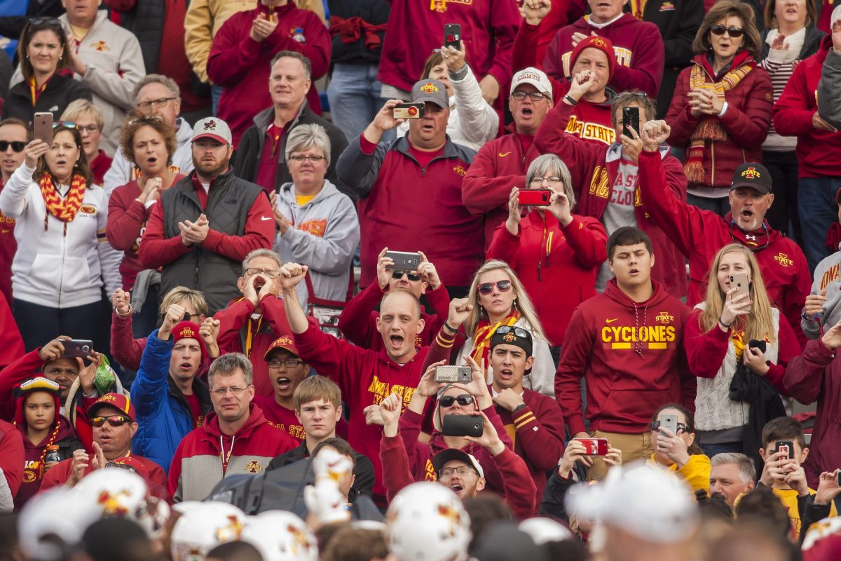 Iowa State to Allow 25,000 Fans to Attend Opener in COVID-19 Hotbed ...