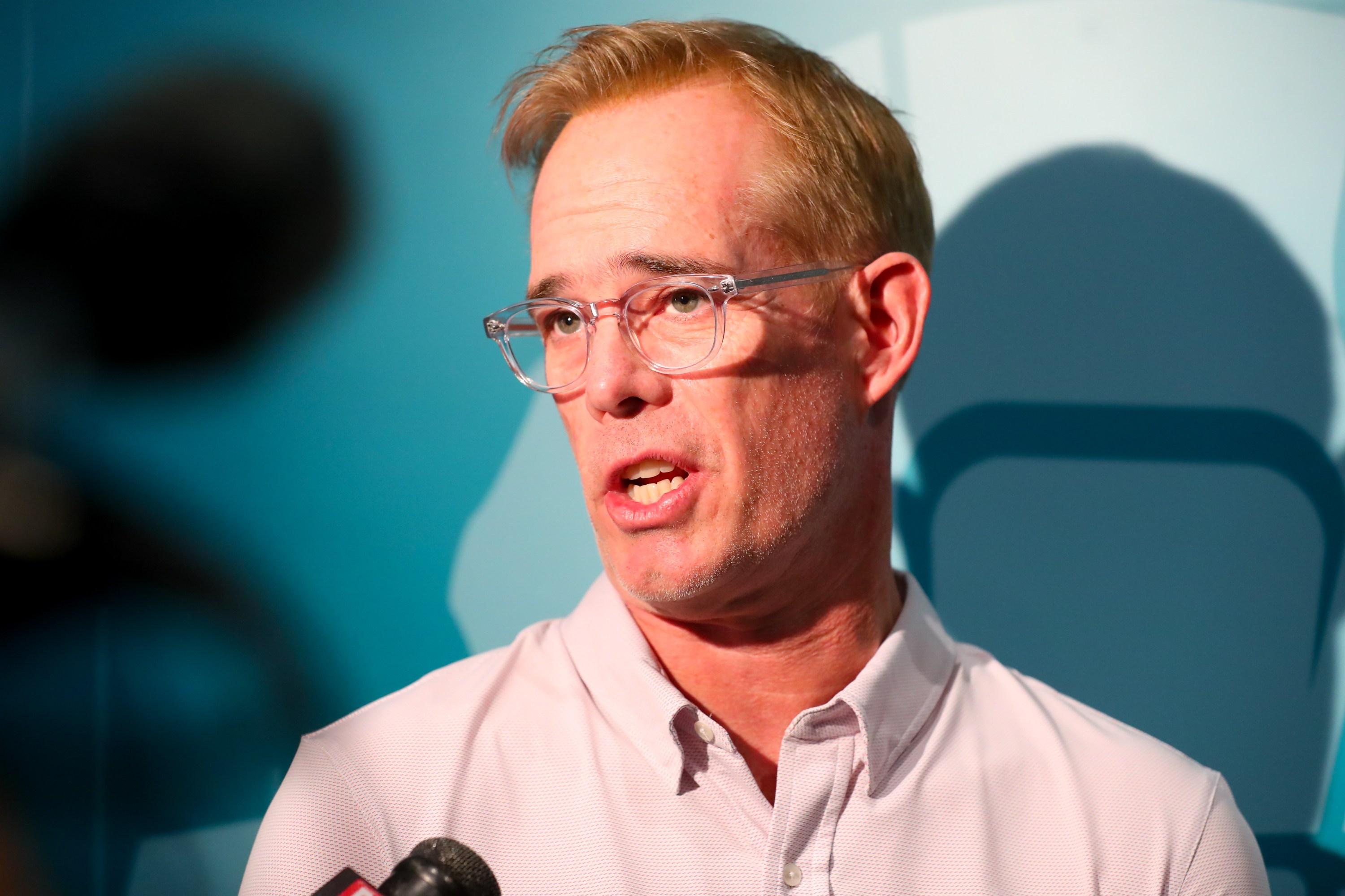Joe Buck Finds Out on Air He’ll Join Dad in Pro Football Hall of Fame ...