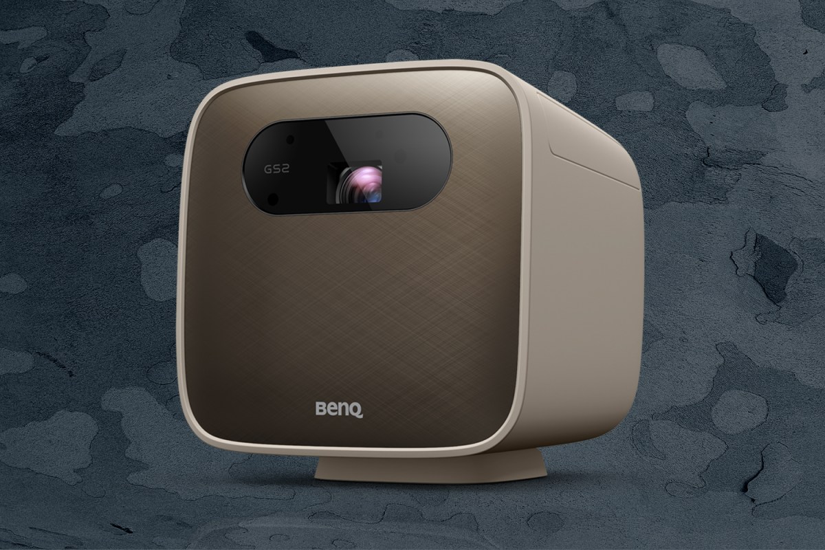 Review: BenQ GS2 Succeeds Where Other Outdoor Projectors Fail - InsideHook