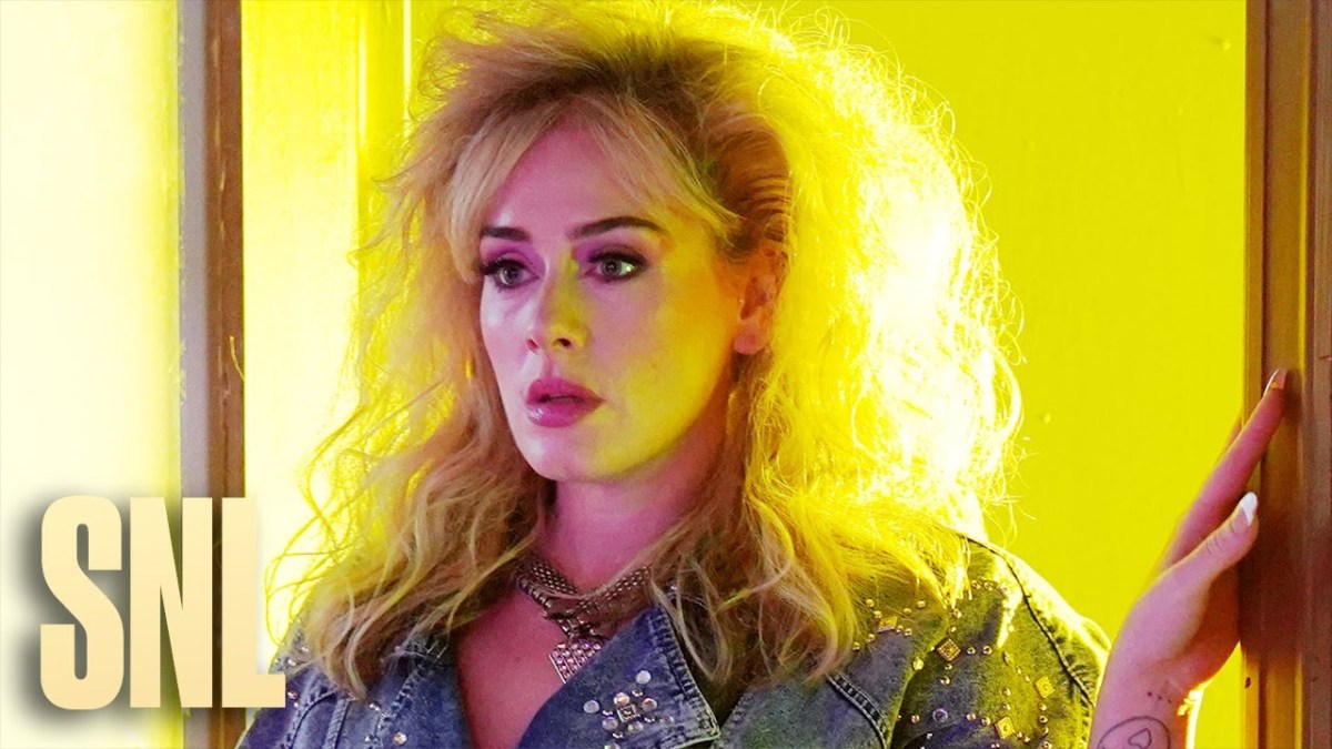 Adele and Maya Rudolph Reinvent Denim on "SNL" - InsideHook