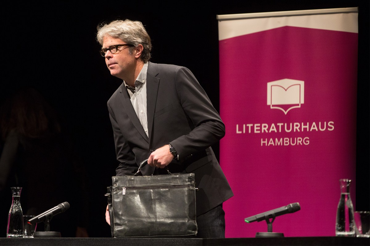 New Jonathan Franzen Novel "Crossroads" Slated for 2021 - InsideHook