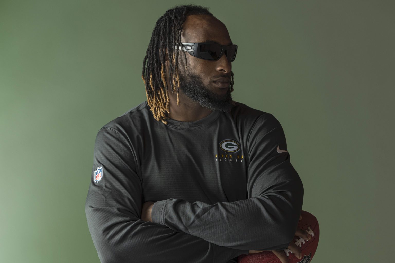 Packers' RB Aaron Jones Explains Sideline Shades, Signature Sombrero ...