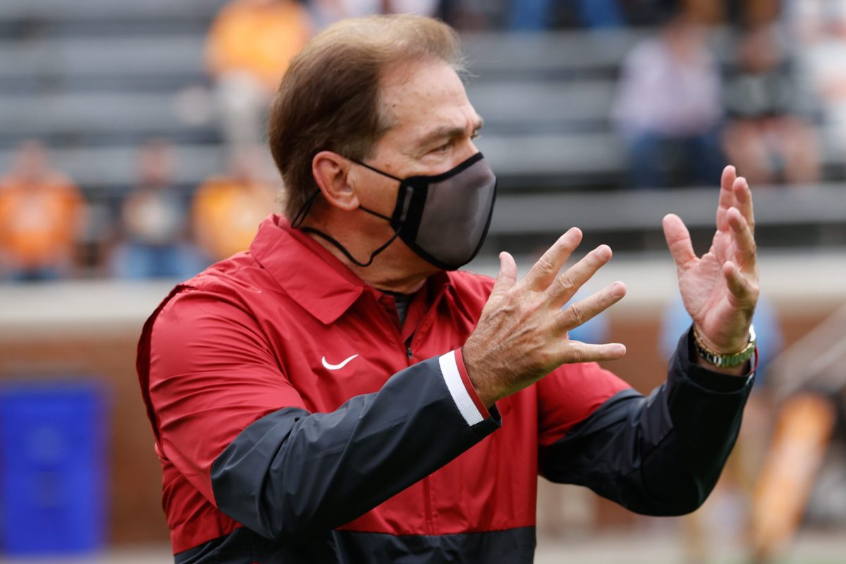 Alabama at No. 1 in College Football Playoff Rankings, Notre Dame No. 2 ...