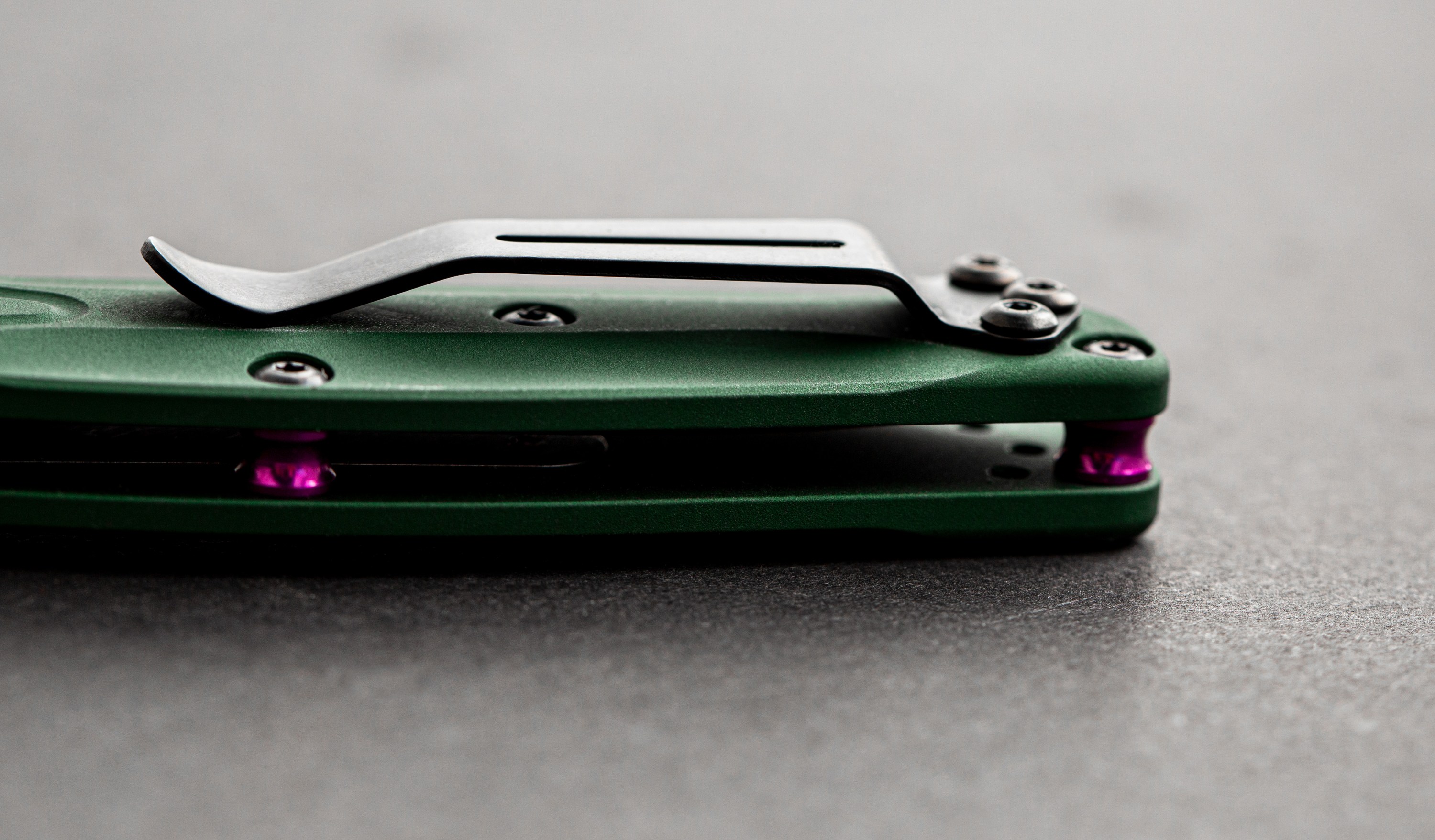 Review: The Benchmade Mini Osborne Is My New Favorite EDC Knife ...