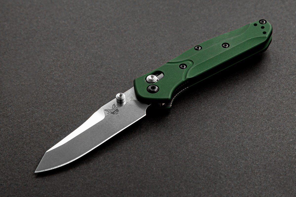 Review: The Benchmade Mini Osborne Is My New Favorite EDC Knife ...