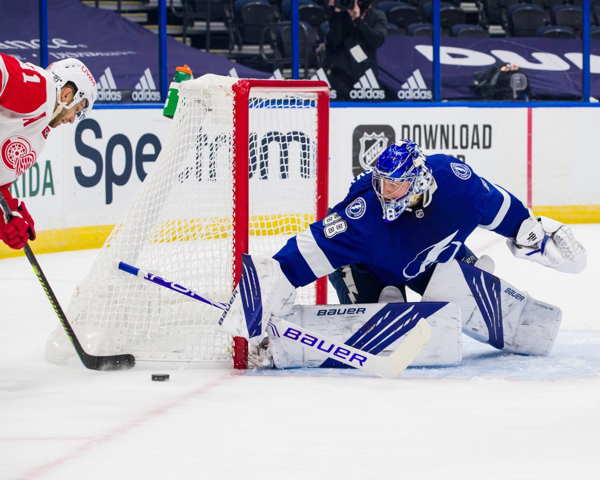 A Hypothetical Change That Could Fix NHL's Goaltending Problem - InsideHook