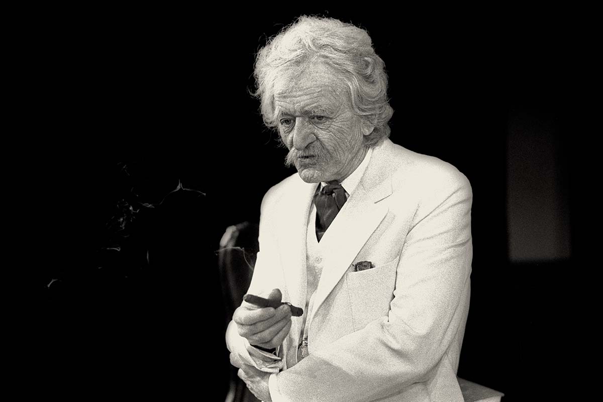 Hal Holbrook's Greatest Acting Accomplishment Will Never Be Equaled ...