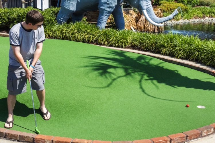 Miniature Golf Becoming a Billion-Dollar Business in the US - InsideHook