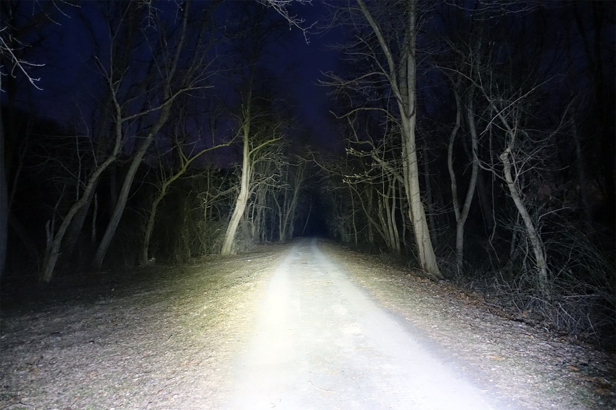 The Beginner’s Guide to Night Trail Running - InsideHook
