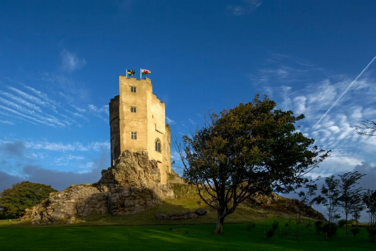 5 Castles to Stay in During Your Next Trip to the UK - InsideHook