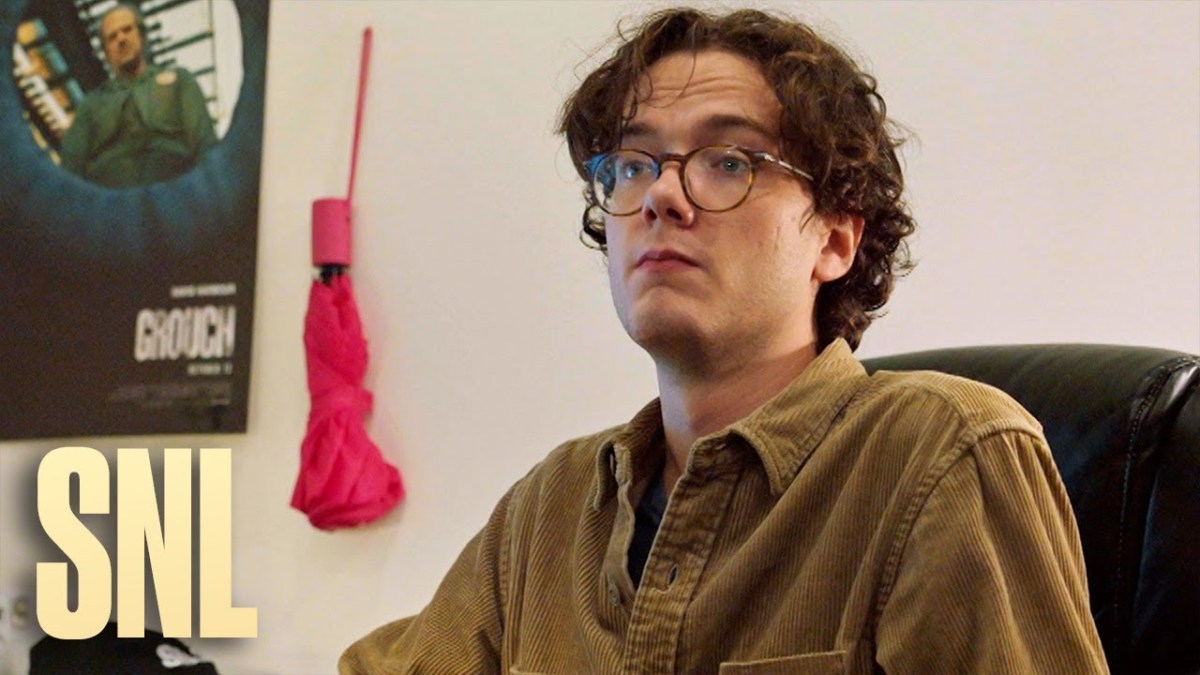 Hard Seltzer Is Literally Everywhere on This Week's "SNL" - InsideHook