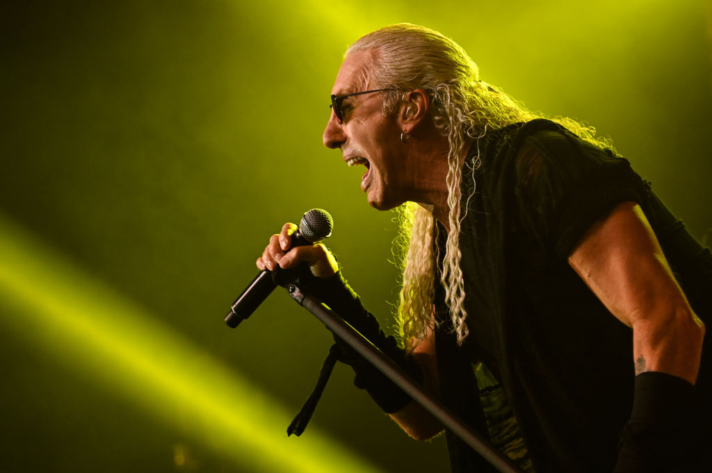 Dee Snider Likes Ukrainians Using "We're Not Gonna Take It" - InsideHook