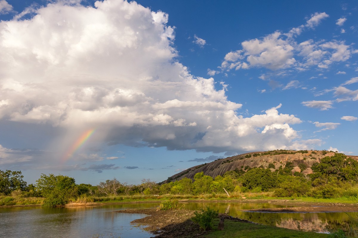 The 6 Best Spring Hikes in Texas, From Waterfalls to Caves - InsideHook