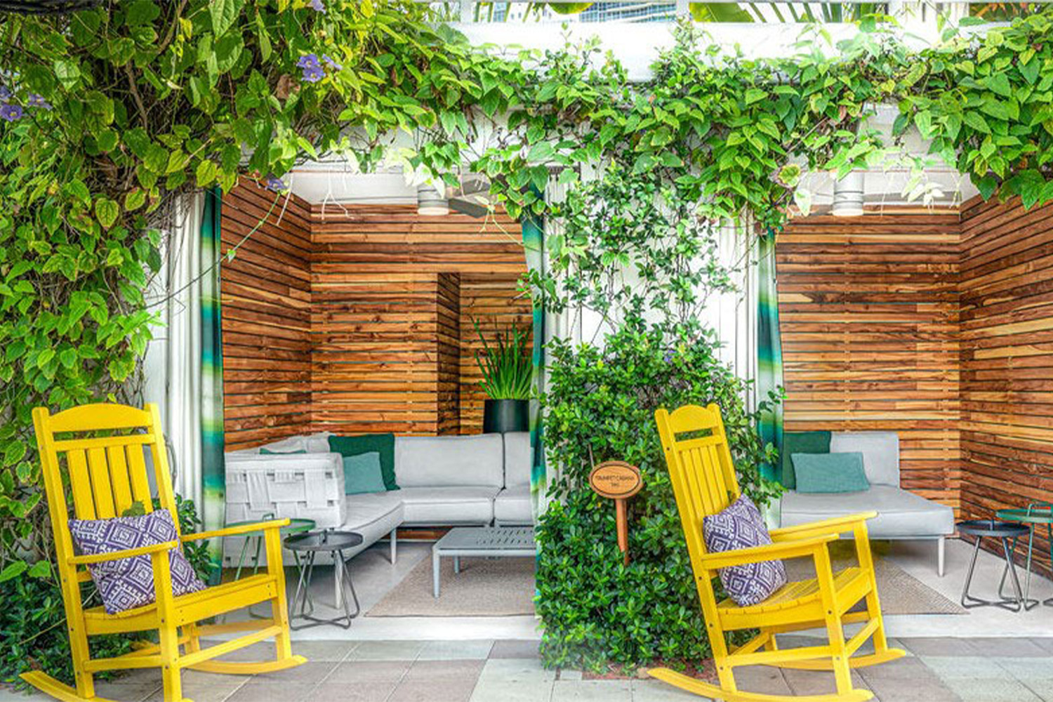 the-5-top-resortpass-options-for-living-your-best-miami-hotel-life