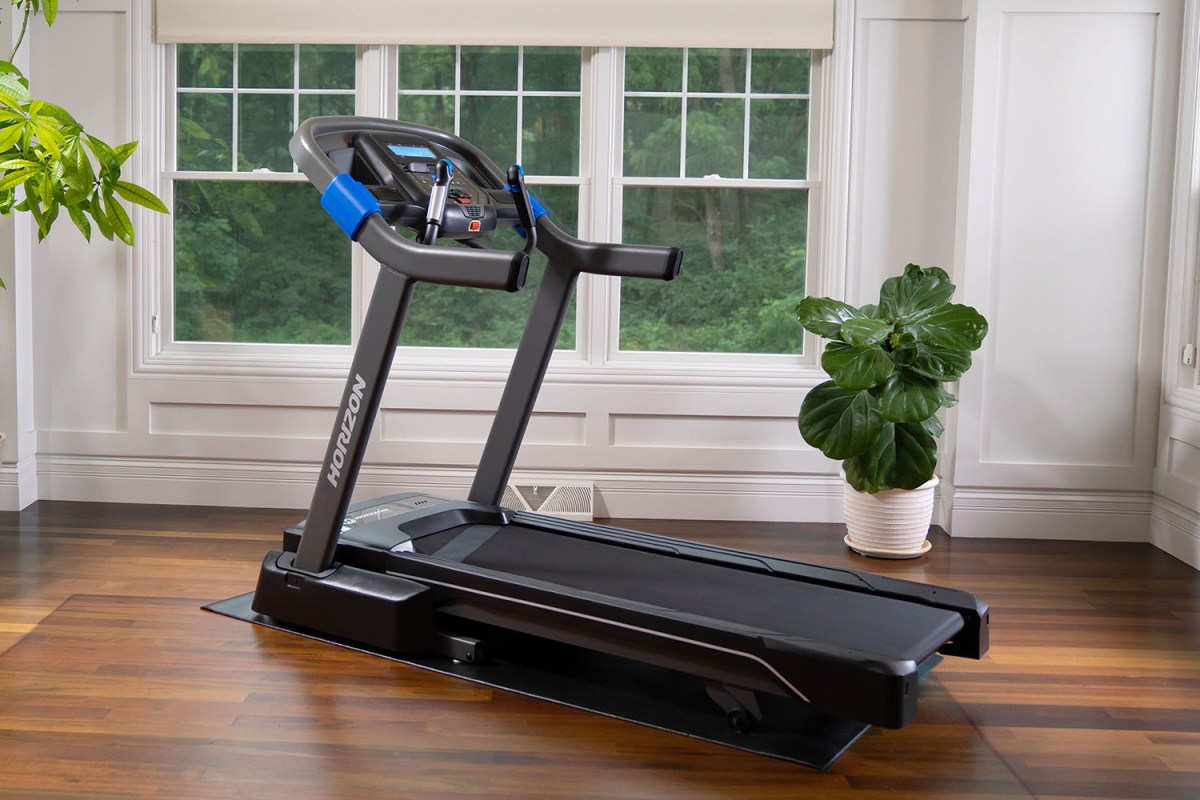 Review: Affordable Horizon Fitness 7.0 AT Treadmill - InsideHook